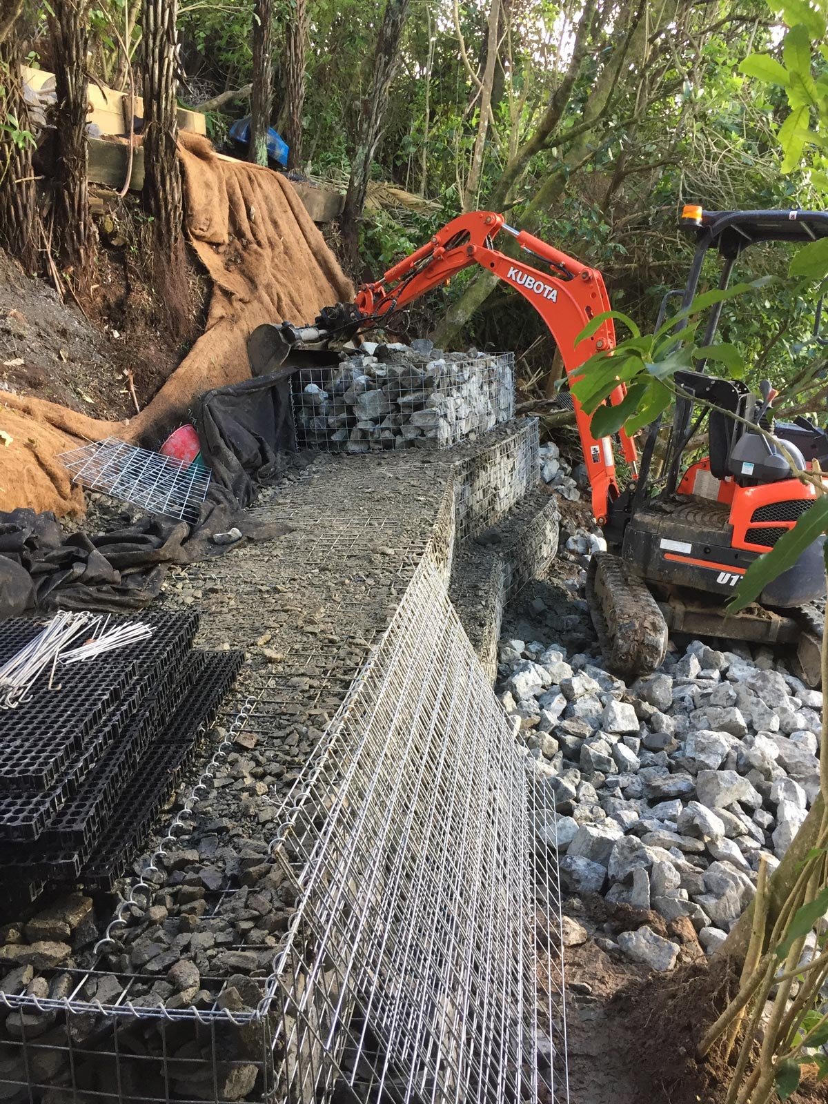 Boat Trucking Auckland - Mobile Home Moving Truck North Island