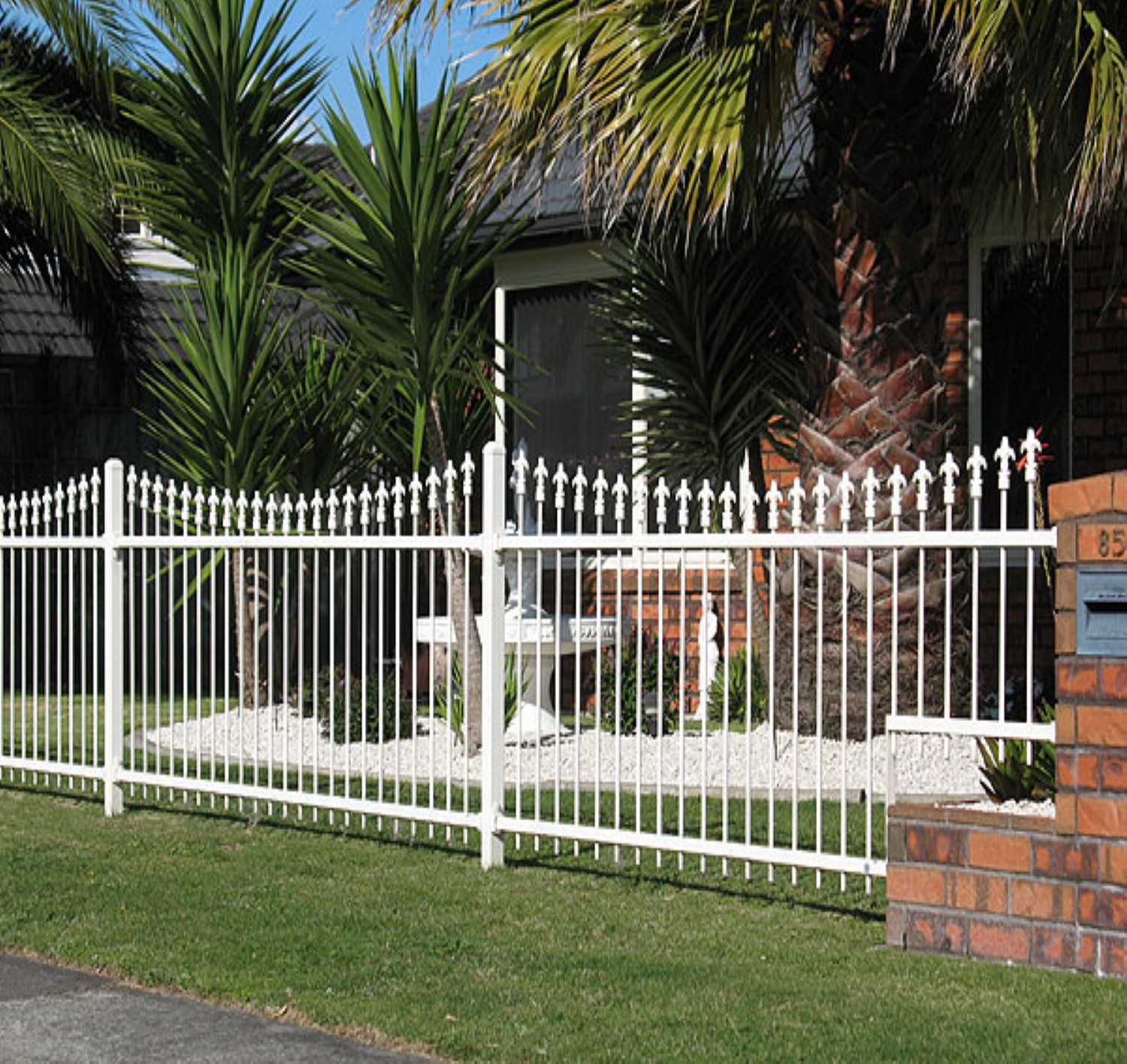 Pool Fencing Papakura | Balustrades Commercial Fence Auckland